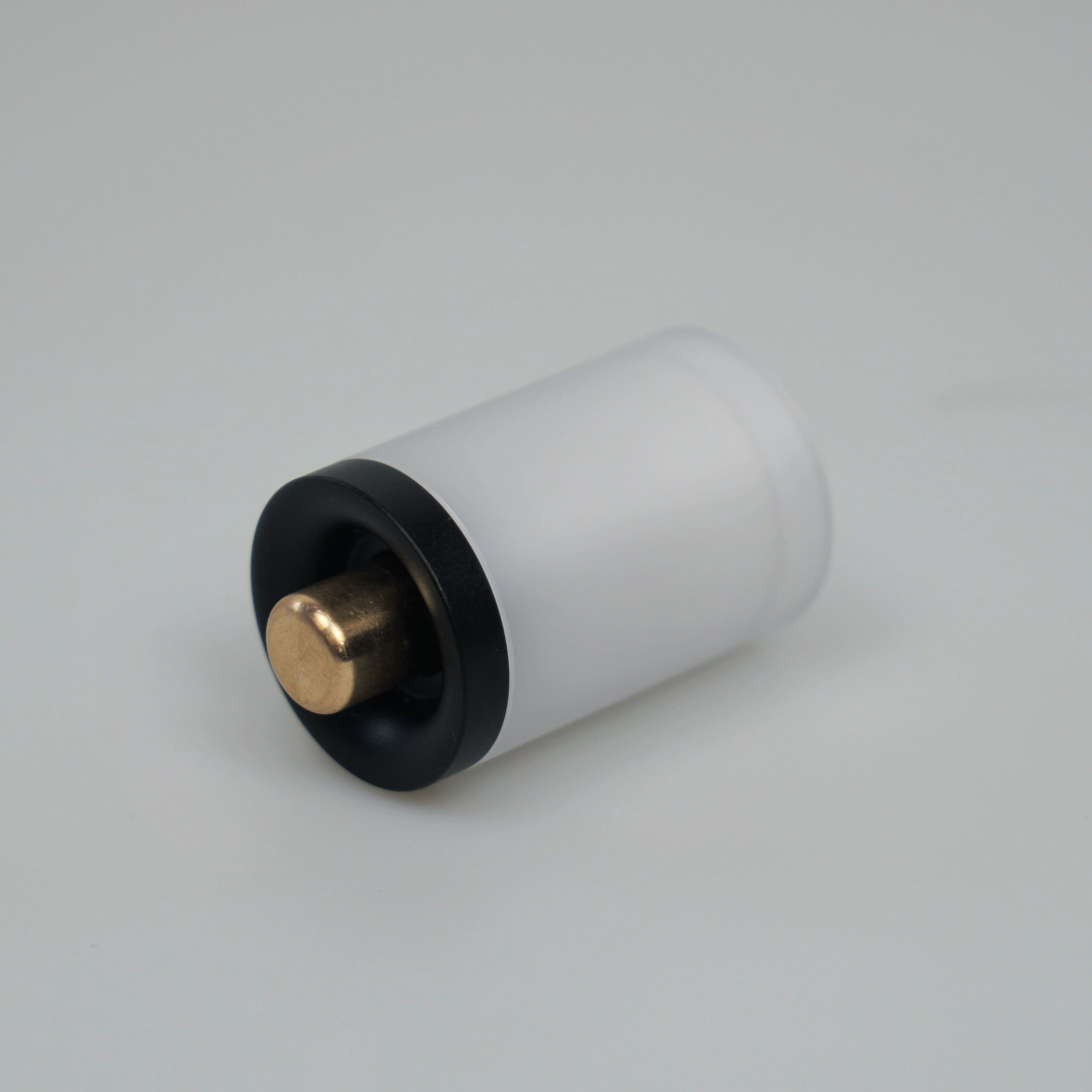 1" Spring Loaded Reversible Graflex Blade Plug – The Saber Armory