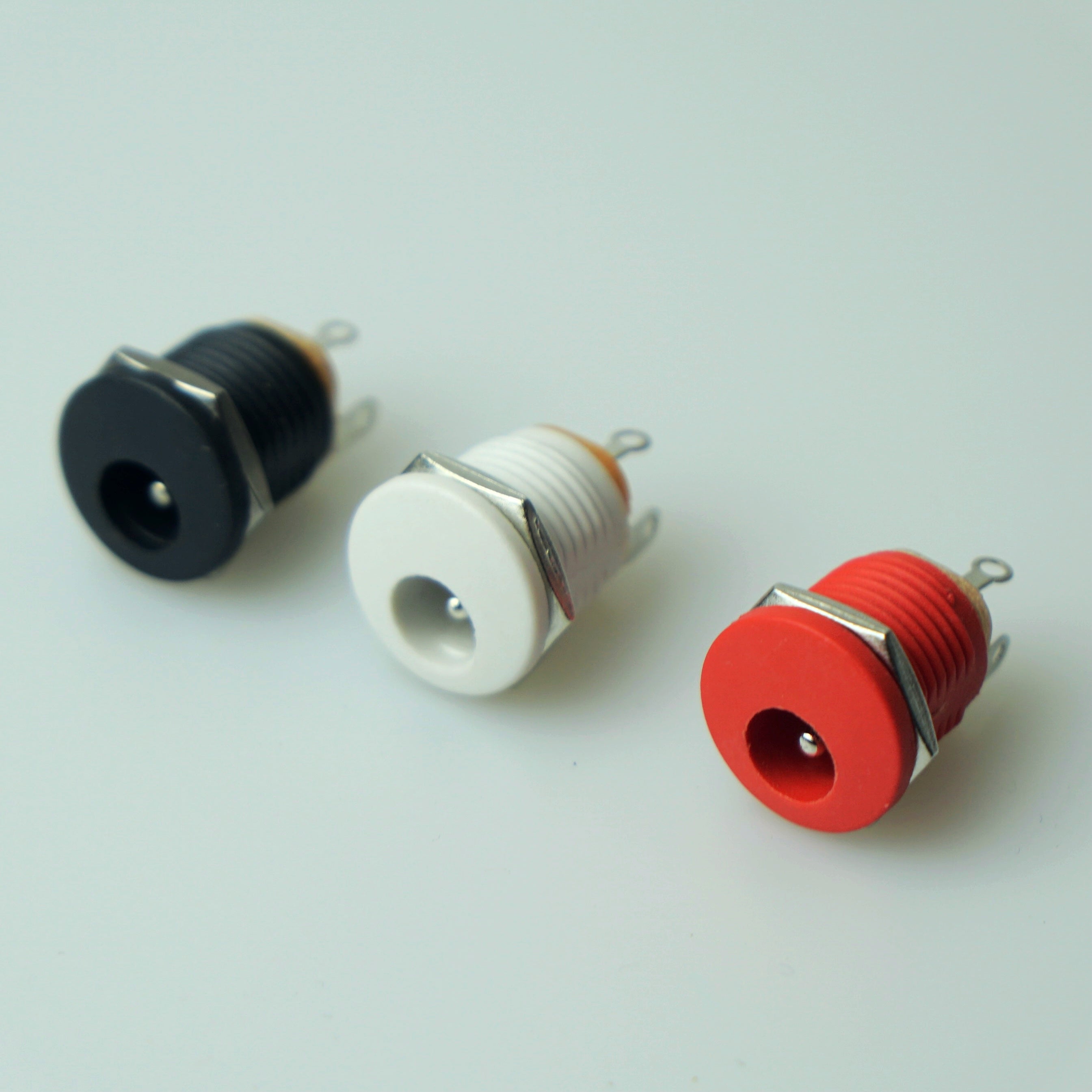 12mm Body Recharge Port for 2.1mm Plug – The Saber Armory