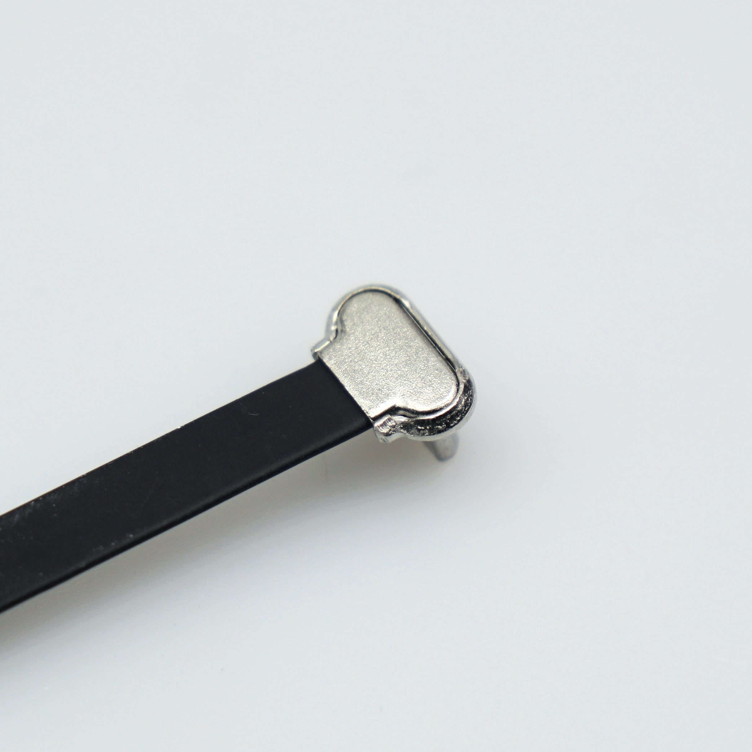 Low Profile Micro USB Data Transfer Cable 20cm – The Saber Armory